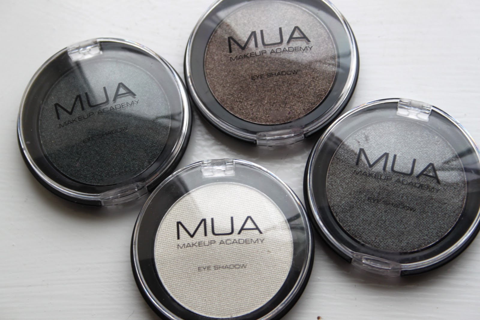 the beauty series | uk beauty blog: superdrug 'mua' make up
