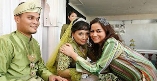 Perkahwinan: Shahriza Mahmud nikah abang Ana Raffali