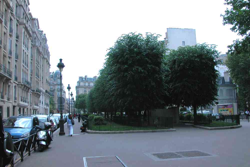 PARIS ARCHITECTURE: RUE SPONTINI