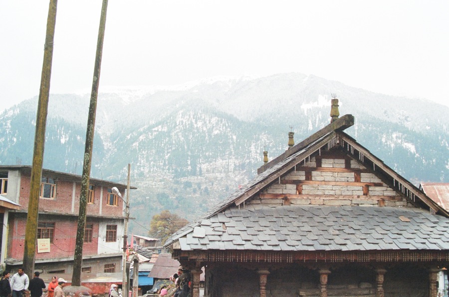 InmansadventureinIndia: Gayatri Temple, Manali