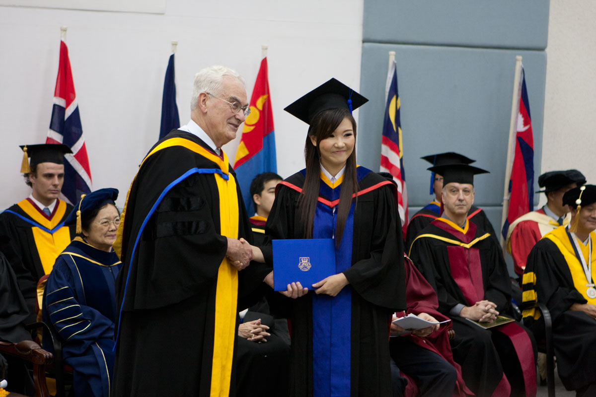 Asian University News: More Graduation day photos