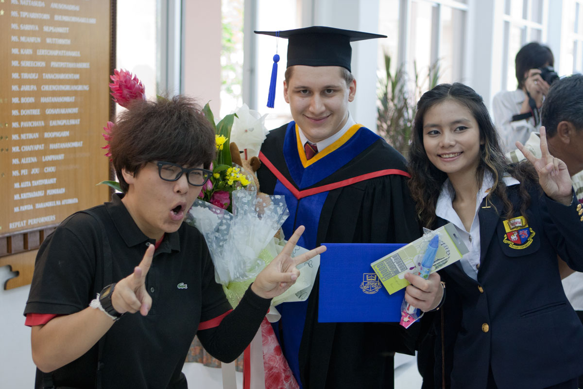 Asian University News: More Graduation day photos