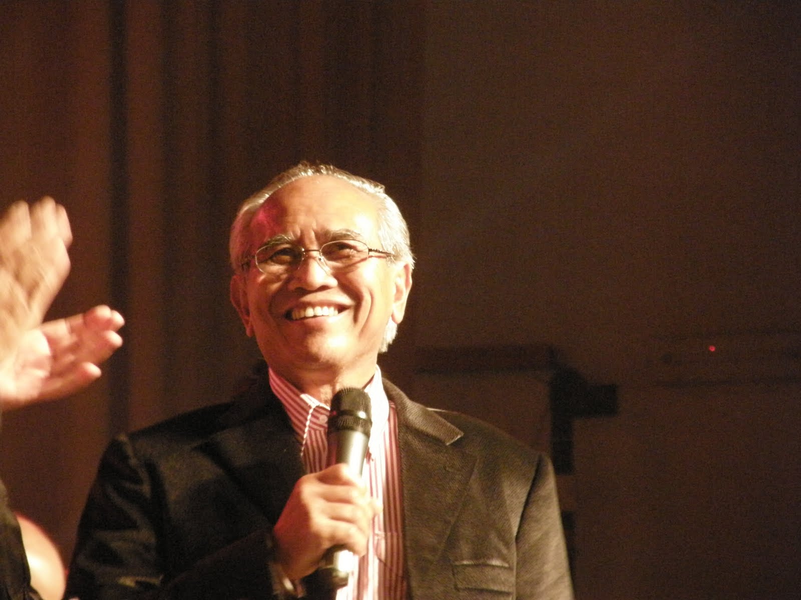 miesha-jept: MaLaM MuZiKal & MiNggU PePeRiKsAAn