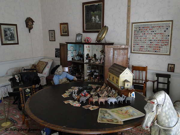 RAMBLES FROM MY CHAIR: Erddig Hall