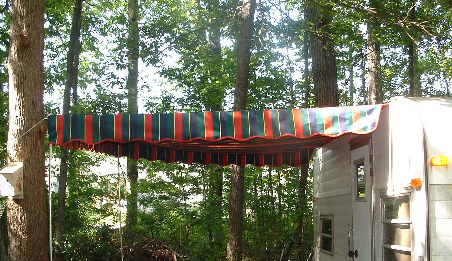 Vintage Awnings: Custom Vintage Look Rope and Pole Awnings