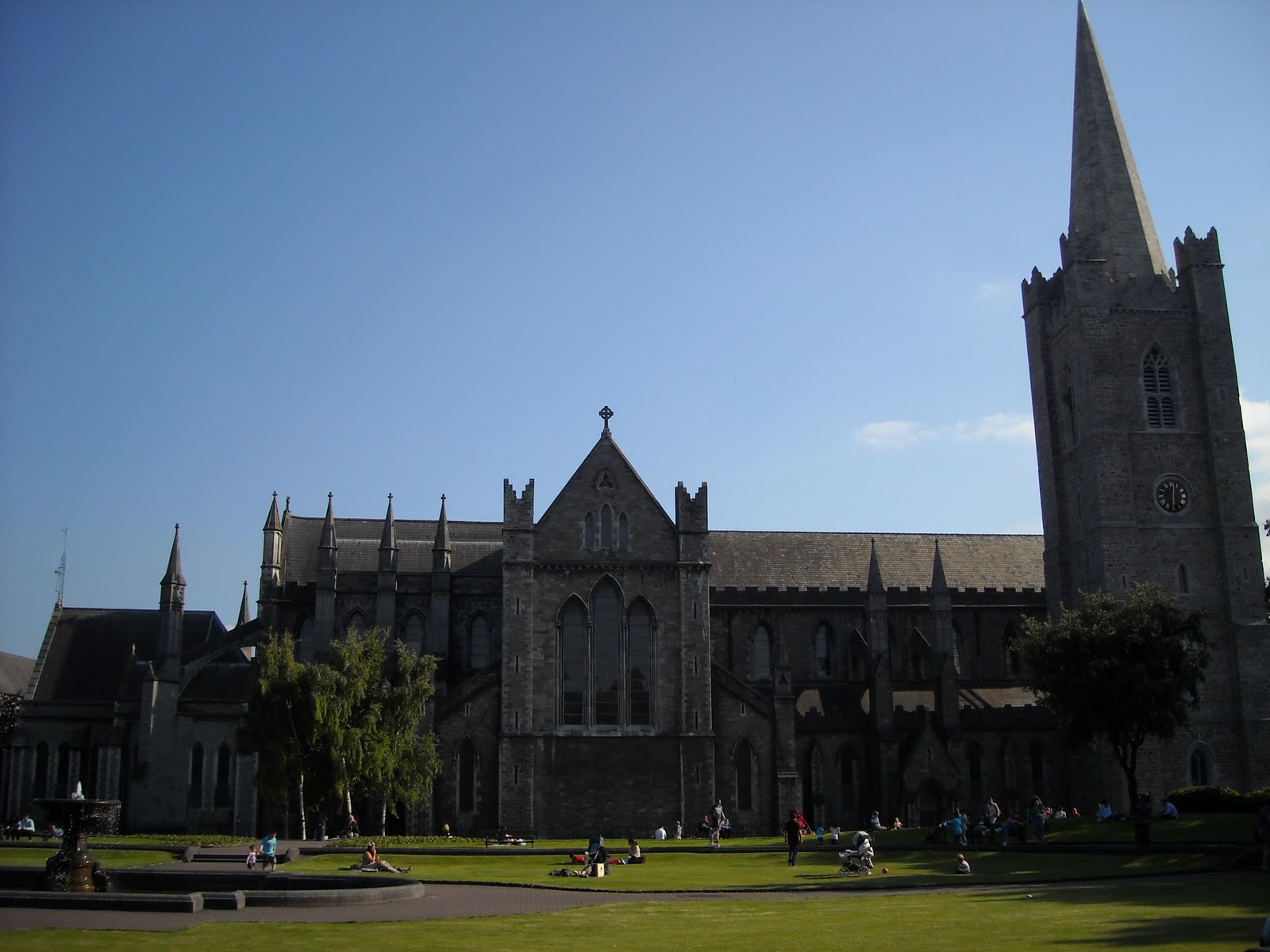 Trois mois pour découvrir l'Irlande!: Dublin sous le soleil, quelques ...