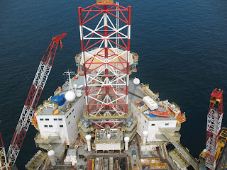 Oil and Gas wells Drilling in the Mahakam Estuary: Appearance of Rig ...