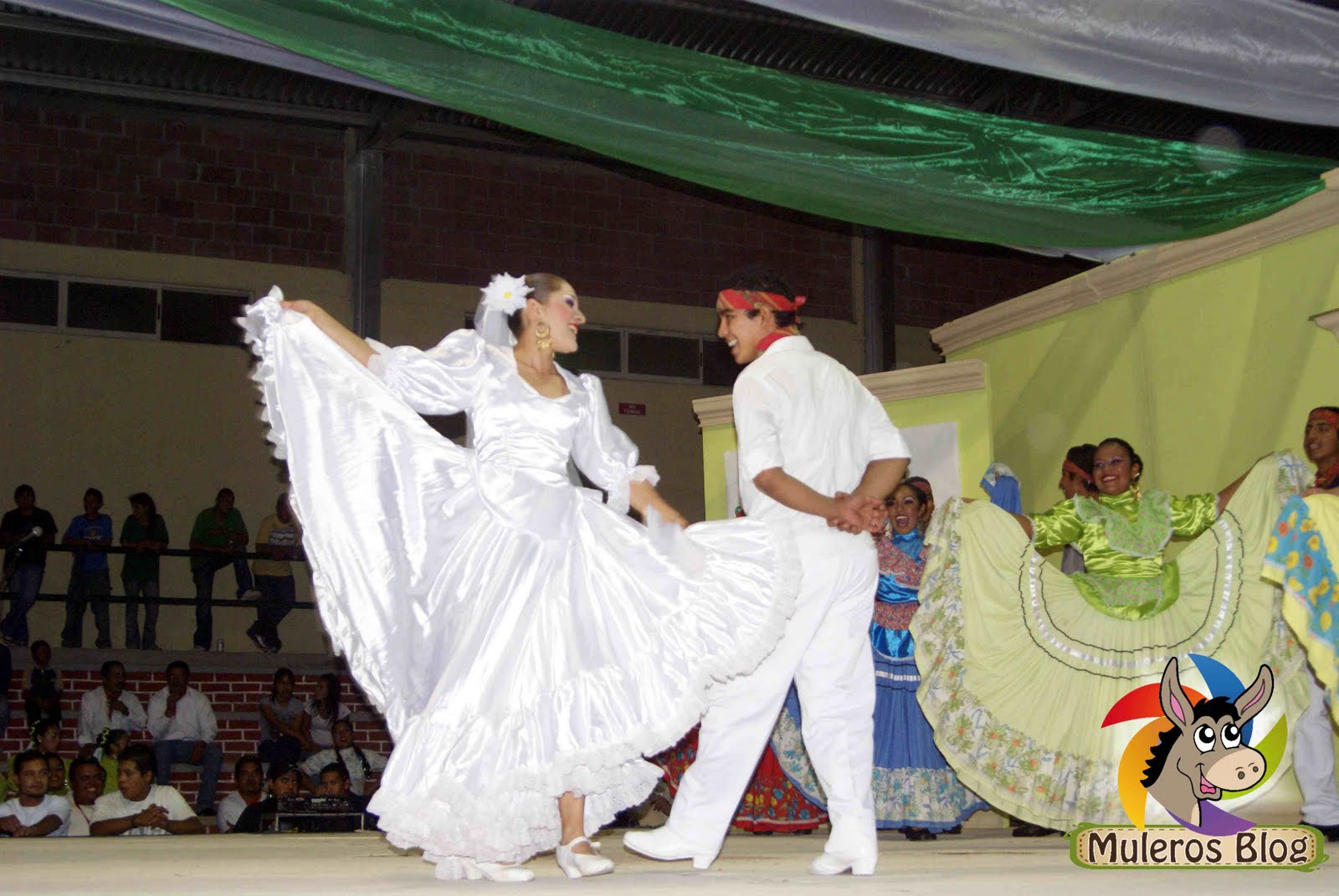 Muleros Blog Radio: Bailables en la clausura
