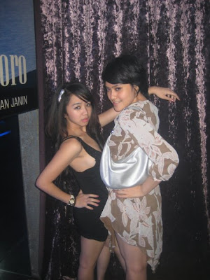 Artis telanjang bugil sexy indonesia: Dugem dengan Cewe Seksi