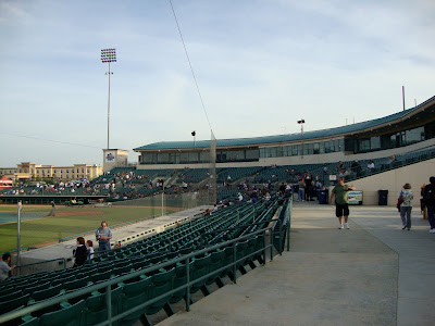 Barbecue & Baseball: Clear Channel Stadium: Quakes @ Jethawks