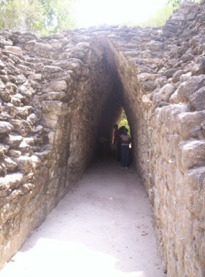 Turismo,Naturaleza y Aventura Campeche: ARCO MAYA EN BECAN