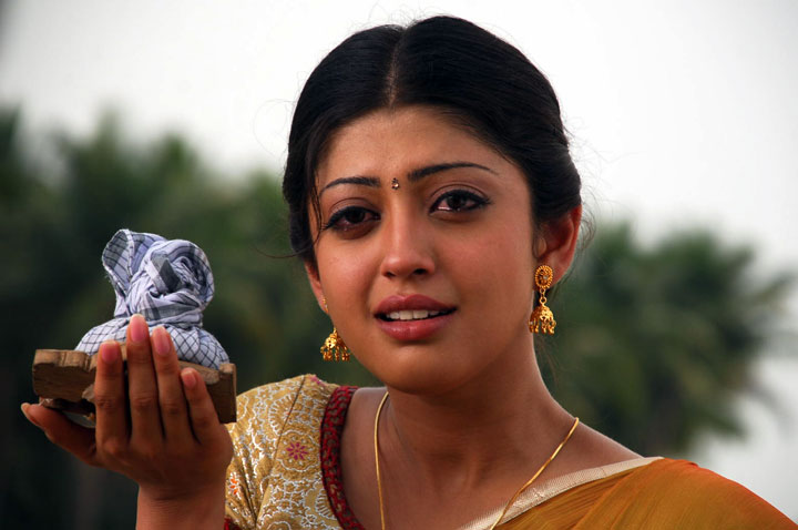 Siddharth Praneetha Bava Movie Photo Stills