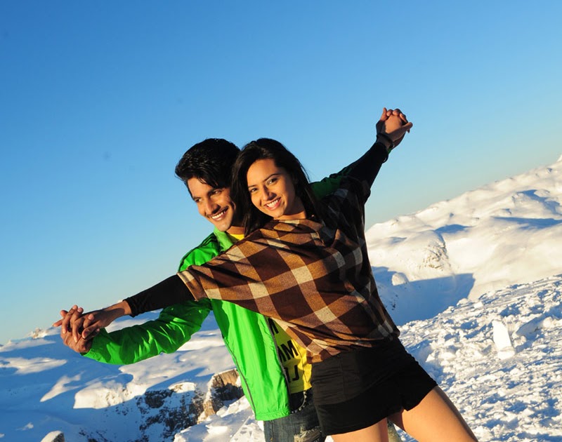 Prema Kavali Telugu Movie Stills Images Gallery