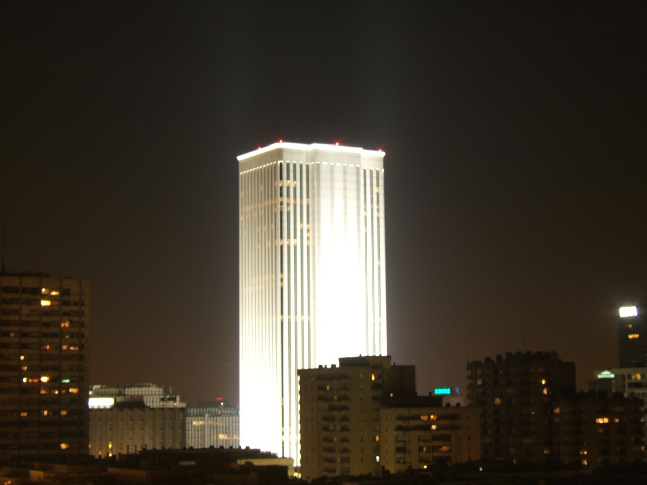 De paseo por Madrid: Edificios y Monumentos de Madrid - Torre Picasso