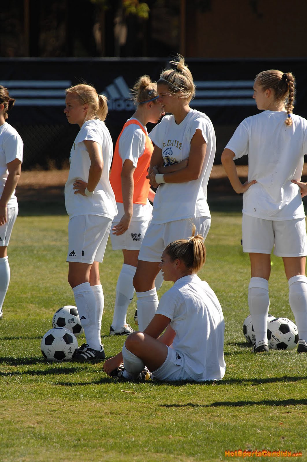 Random Sexiness Sports Chicks Soccer 8853