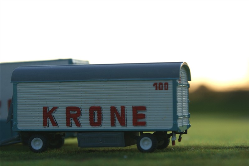 Circusmodellbau: Circus Krone 1:87