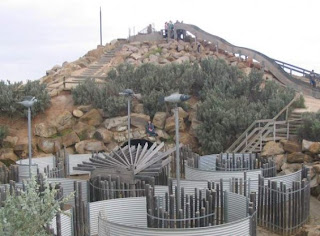 Y*U*M*M*Y: 10 Strange And Unusual Playgrounds