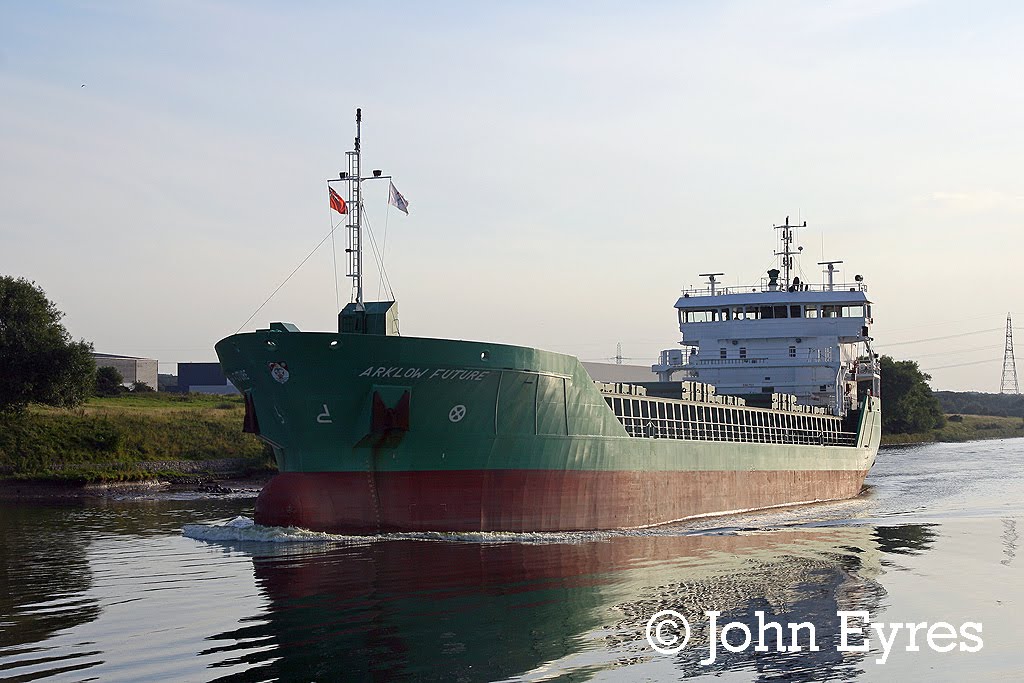 Arklow Shipping info: Arklow Future Manchester Ship Canal 01/09/2010