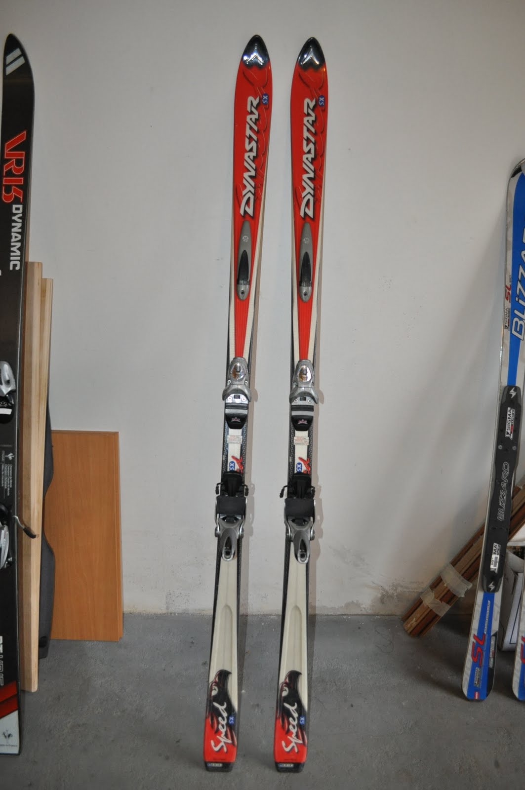 sales & shopping: Schiuri de vanzare