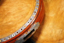 juni Basriani: ketuk &kempyang KETUK The kethuk is a single kettle-gong ...