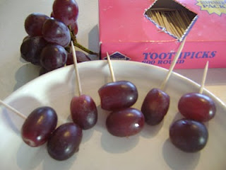 2 Make Ends Meet: Frugal Homemade Grape Pops