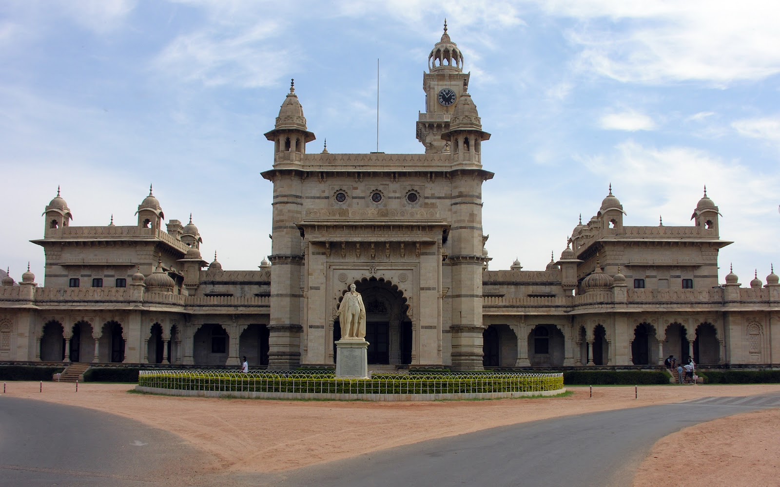 Dr S N Prasad, Mysore, India: Eton of India: Mayo College, Ajmer ...