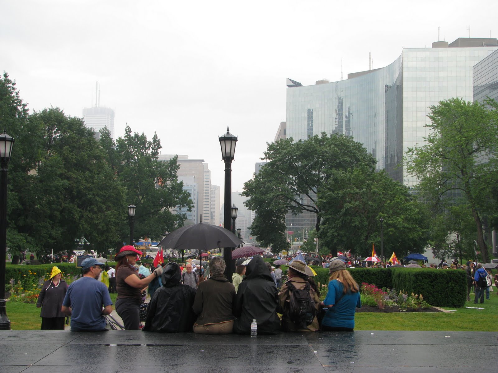 Currents & Breaking News: Thousands Protest G20 Summit in Toronto