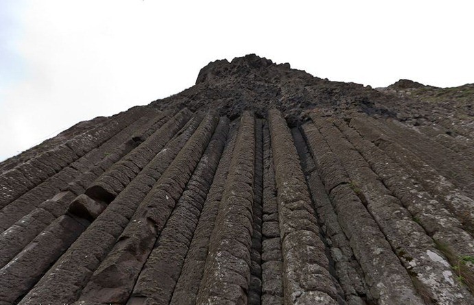 Rock Formation in Ireland - Time Pass Duniya