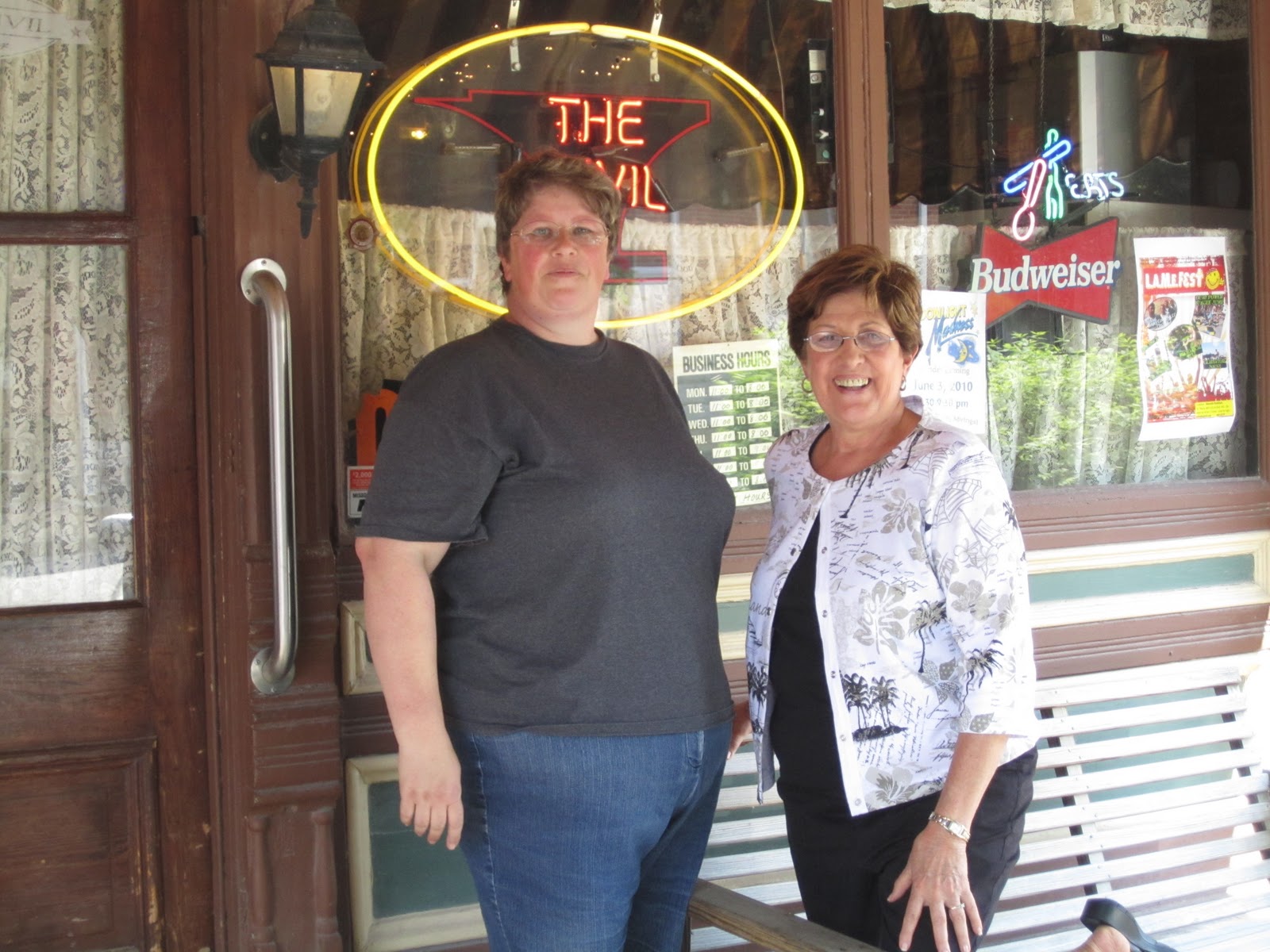 Gone Walkabout: Good Eats: The Anvil in Ste. Genevieve, MO