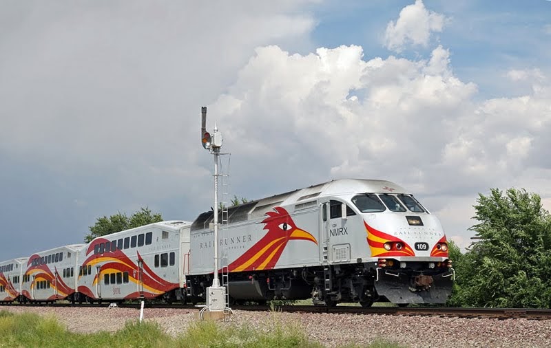 The Railroad Modeler: The New Mexico Rail Runner Express Fits Into A ...