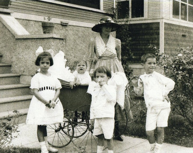 La Sewista!: Highlights