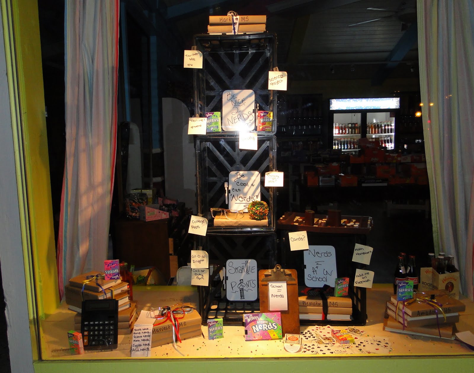 Visual Display Artist: Back To School 2010