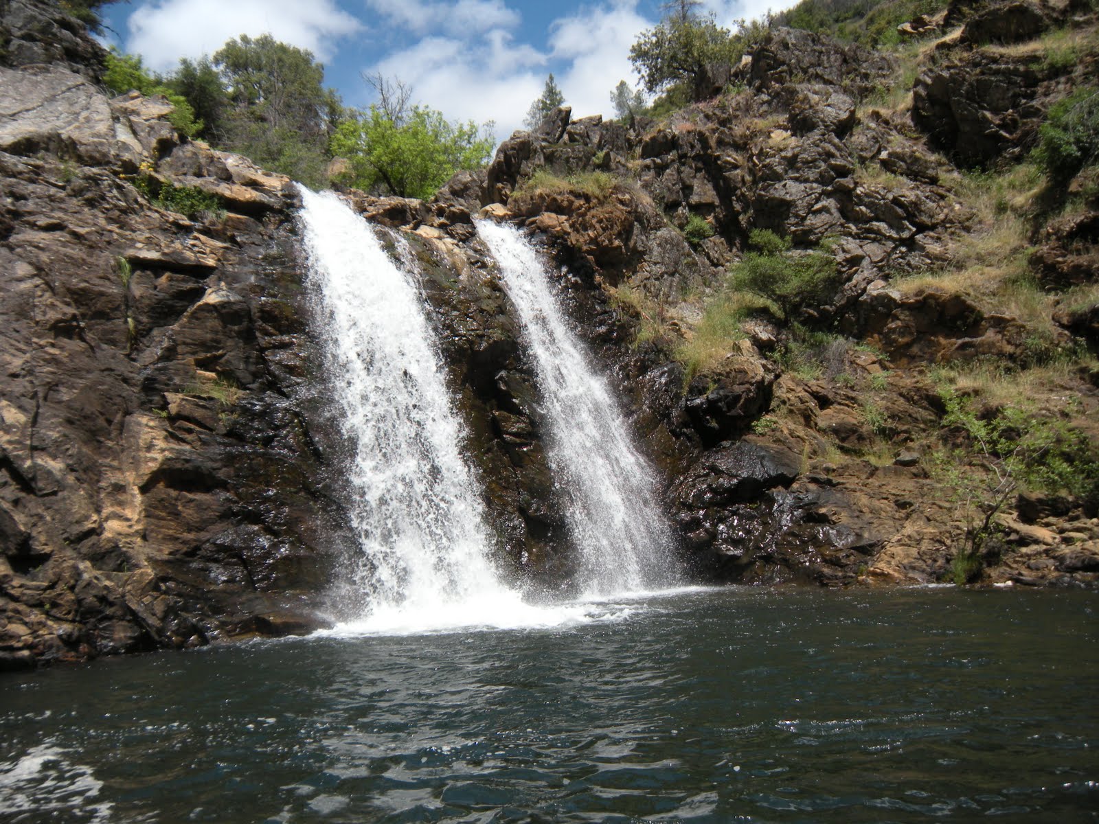 Peachy Hiker: Traverse Falls, CA