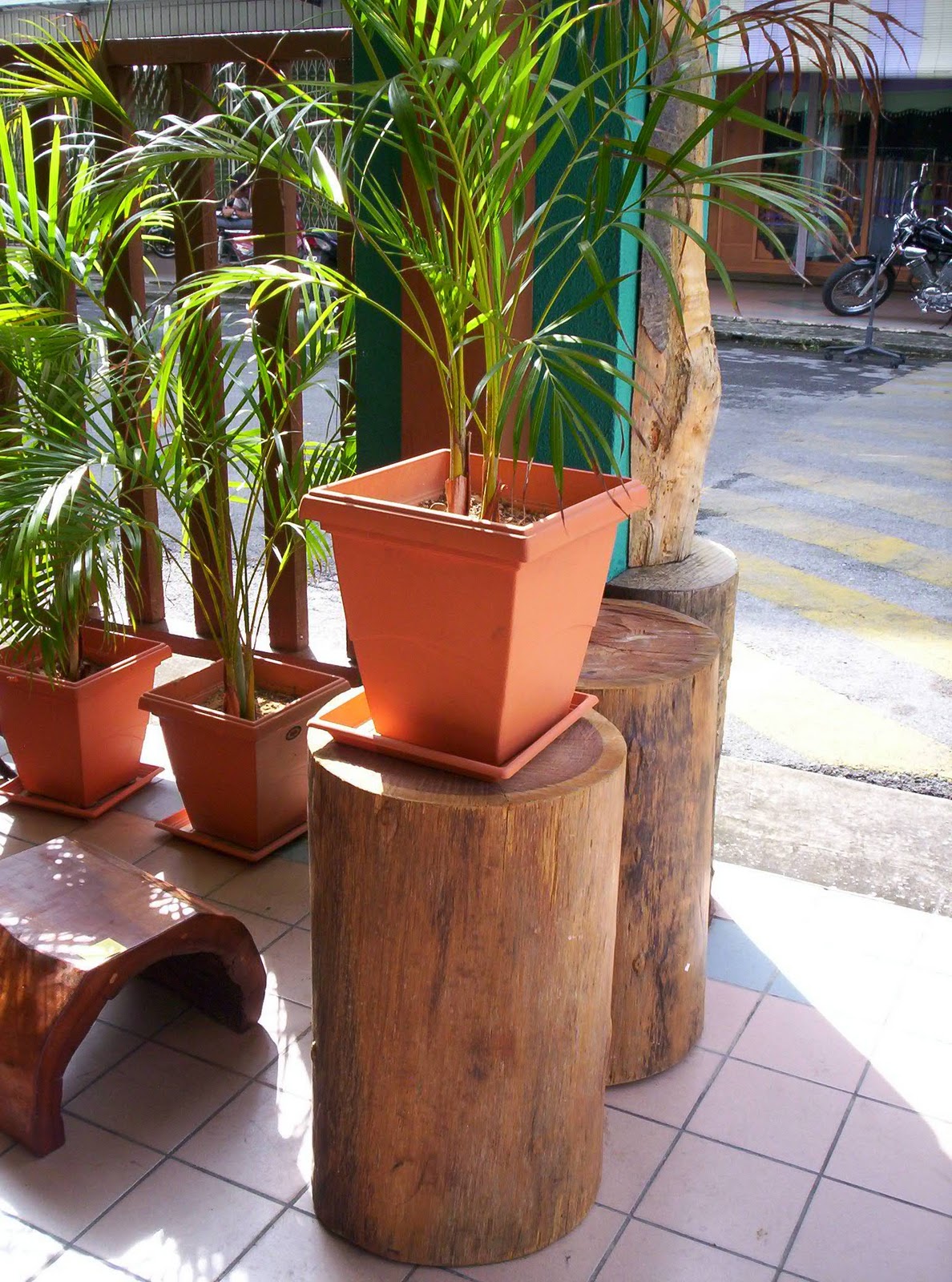 Belian wood furniture design: We are selling furniture made from belian ...