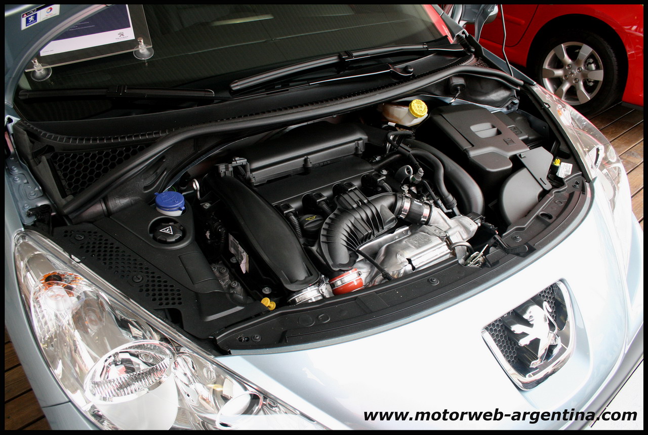 Sorpresa en La Rural de Palermo : Peugeot 207 GTi - Motorweb Argentina