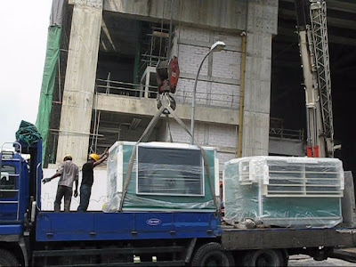 Lifting Heavy Equipment Specialist Singapore: Lifting AHU at School of ...