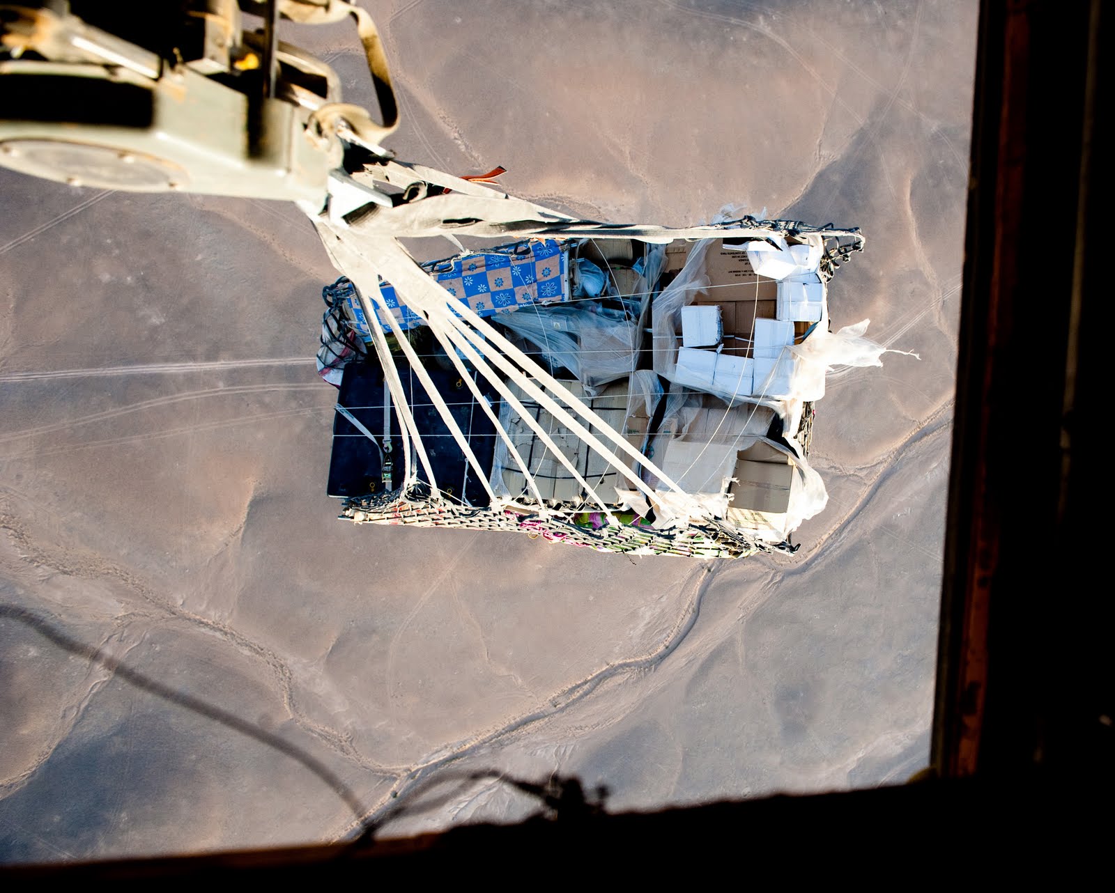 Helmand Blog - Afghanistan: PICTURE of the Day: 40 Commando Heli Ops ...