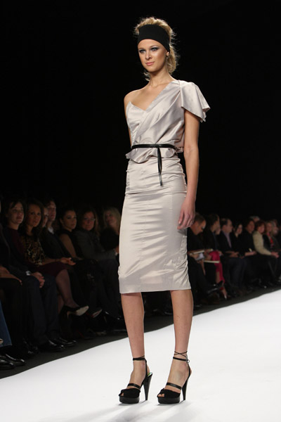 Mis apuntes de Moda: Colección Althea Harper, segunda finalista de ...