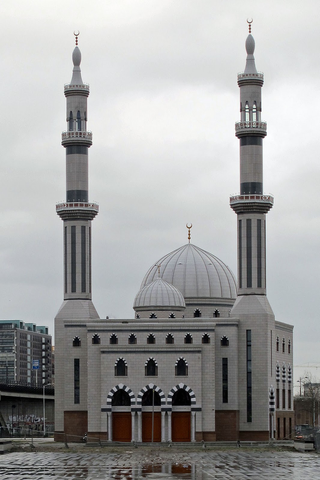 De Ontdekking van het Licht: Essalam Moskee