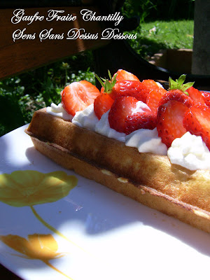 Sens sans dessus dessous: Gaufre de Bruxelles Fraise Chantilly