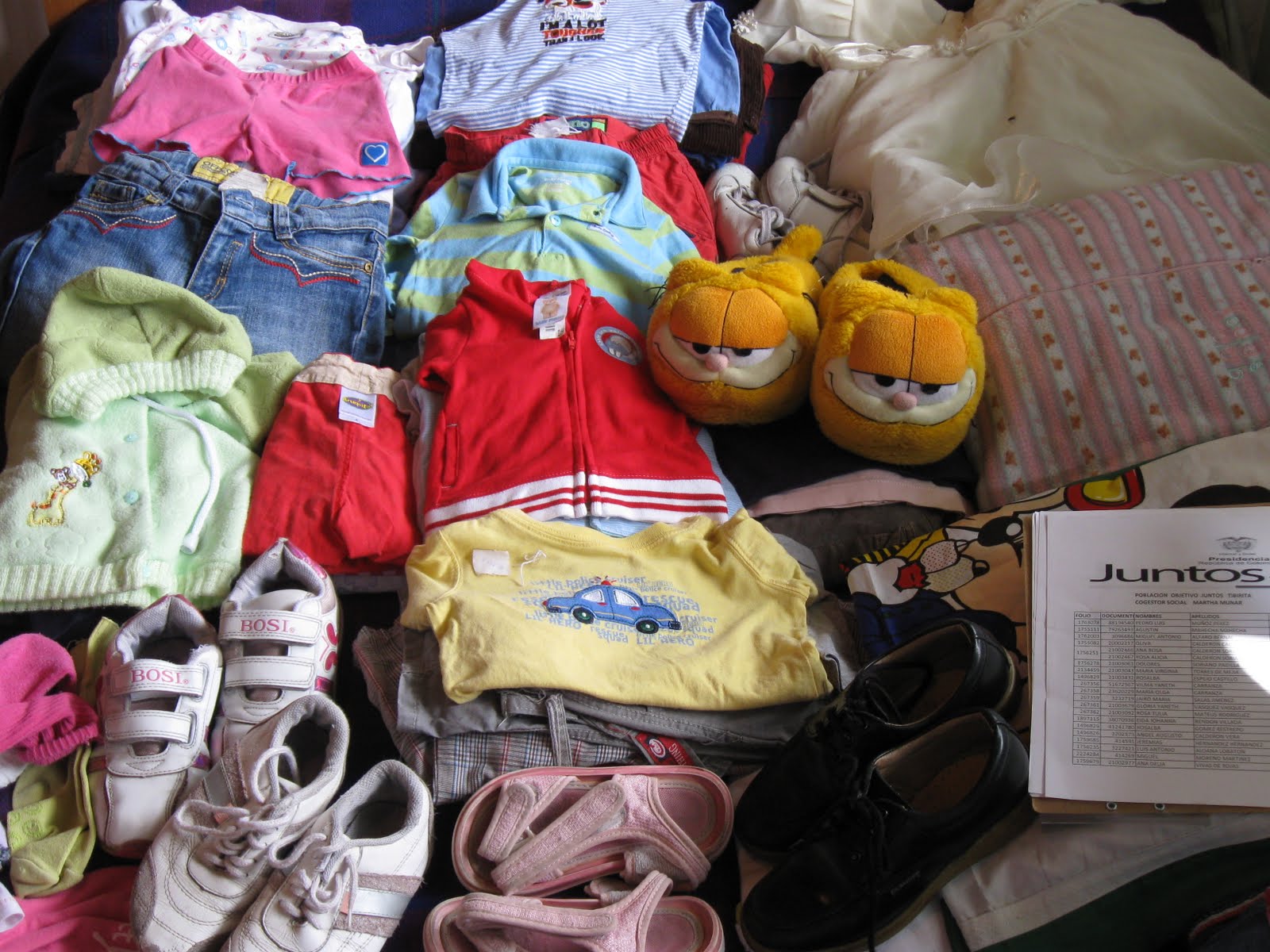 RED JUNTOS TIBIRITA: DONACIÓN DE ROPA