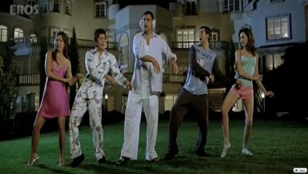Deepika Padukone Wallpapers In Housefull