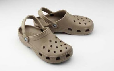 Blog do Moquenco: Crocs Cayman: Porsche reclama pela utilização do nome