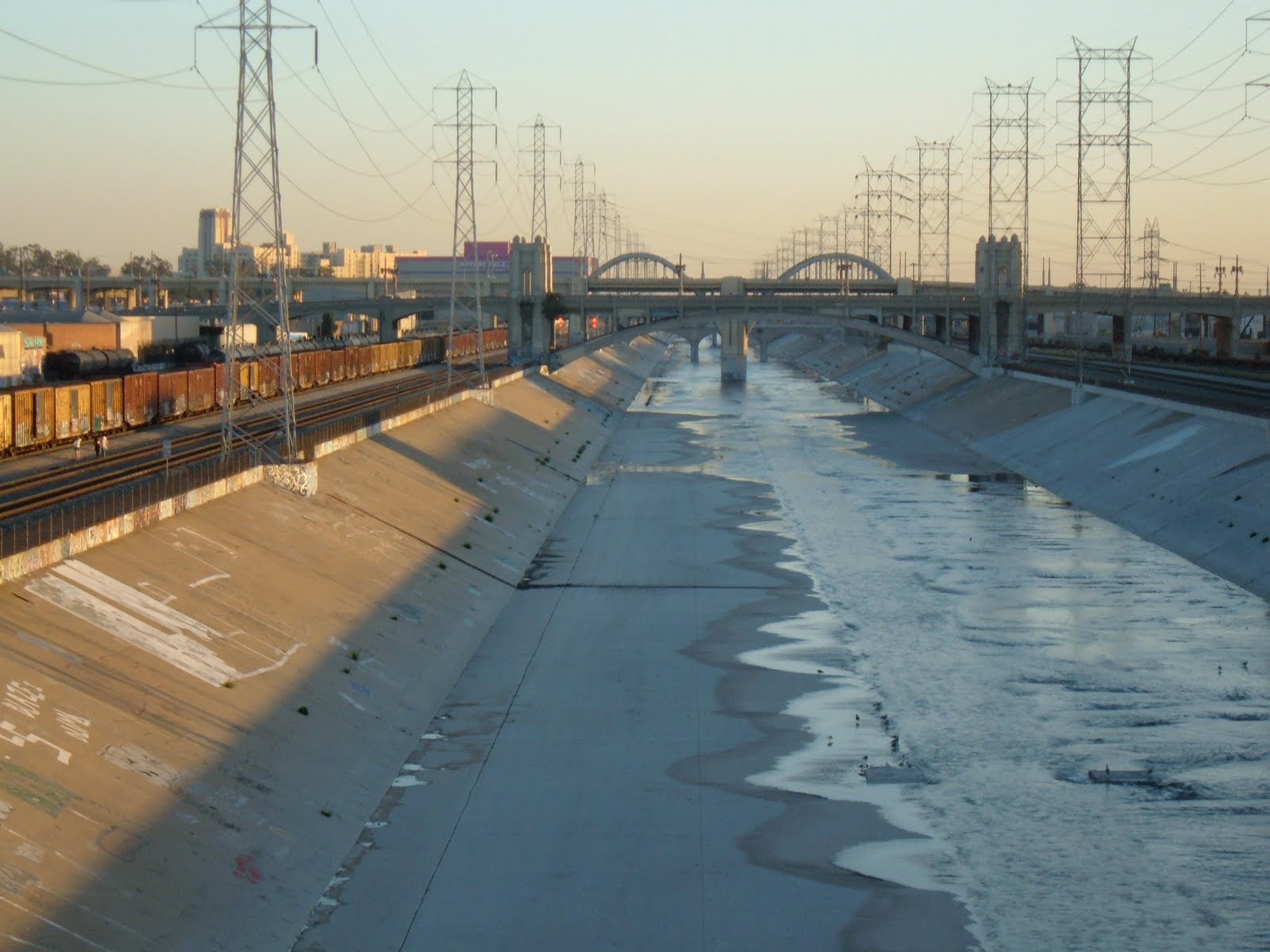 Urban Adonia: Gold Line Fun!