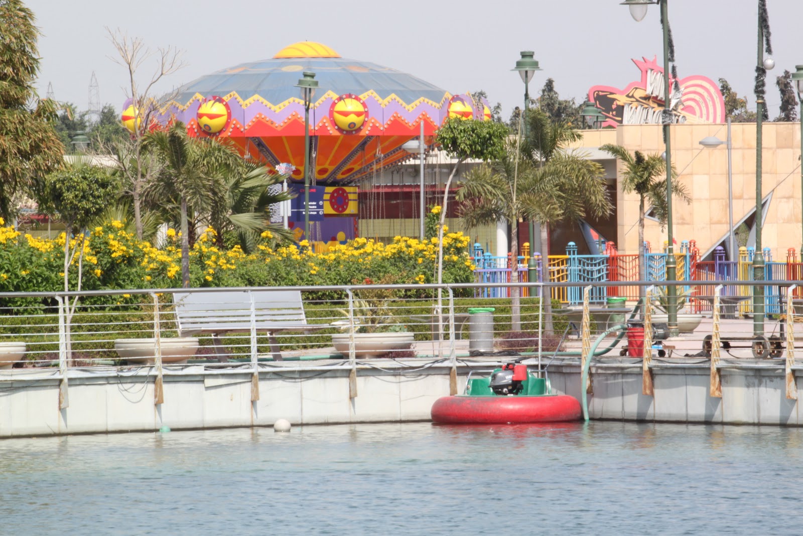 Life ..and etcetera: Adventure Island (Metro Walk Mall)