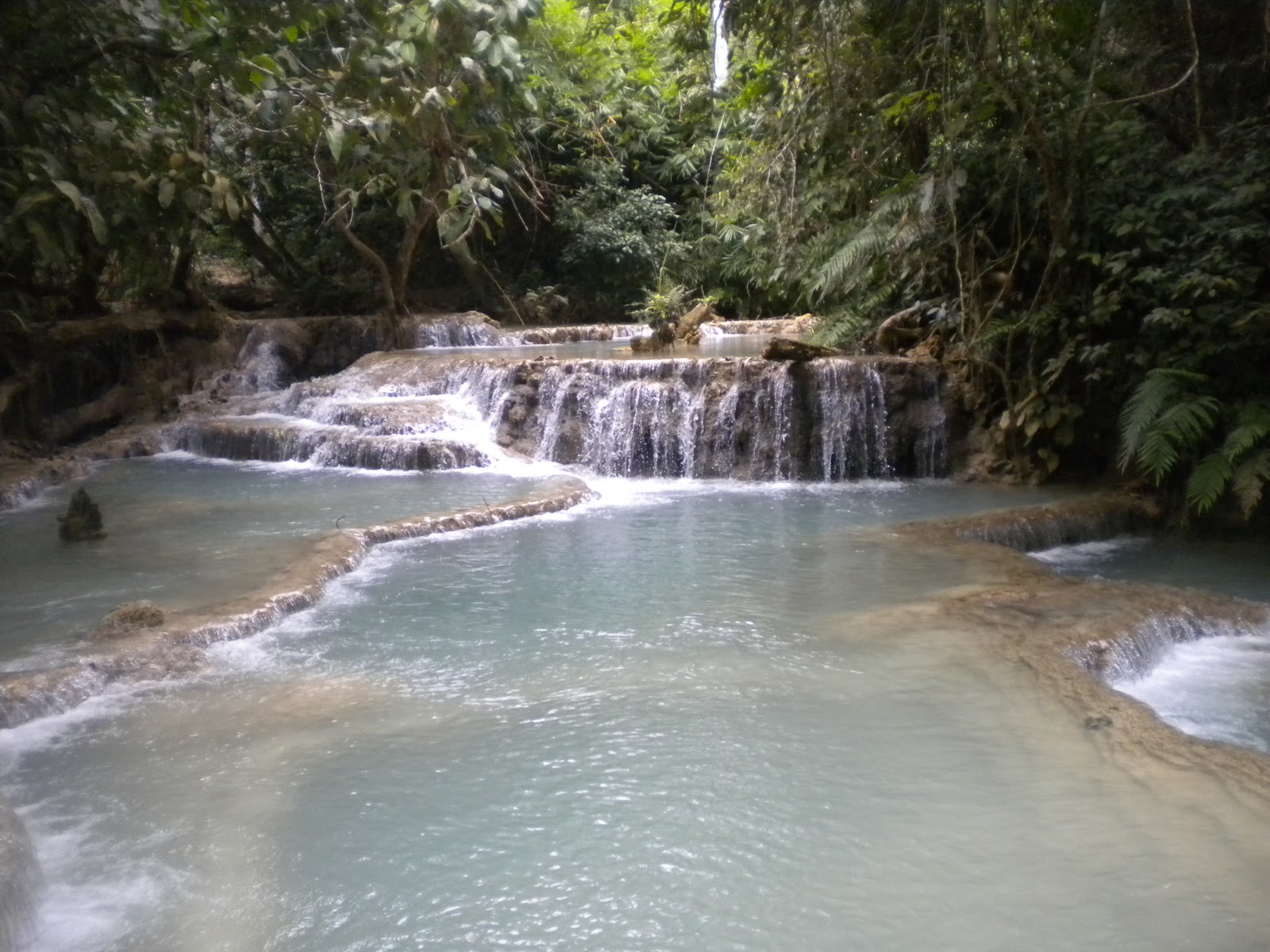 Un Loco Deseo por el Mundo: Luang Prabang (Laos) - La patada voladora
