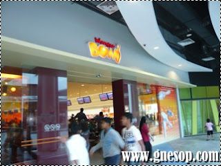 Main bowling di Wangsa Bowl, Wangsa Walk Mall - SOP.NAME.MY