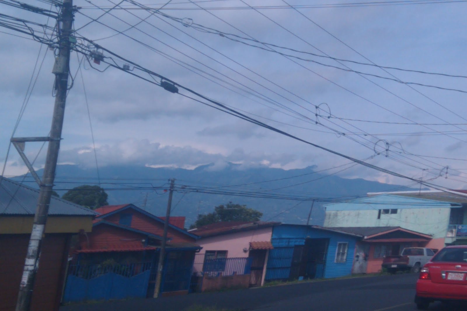 teaching, touring & exploring... the Costa Rican way: First day at La ...