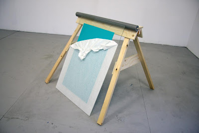 'Dialogues: A Fake Romance?'