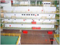 Ship Model Specialist : MINIATURINDO: "LEWEK CONQUEROR" Accomodation Barge